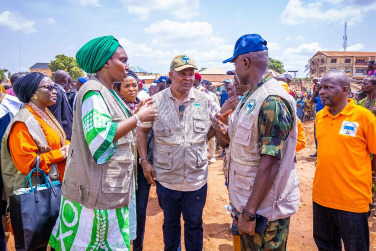 Mokwa Flood : NEMA delivers essential relief items to displaced persons ...